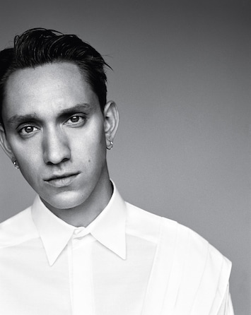 Oliver Sim on Stardom, Style and Sobriety | AnotherMan